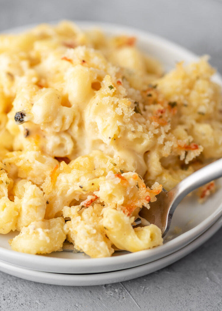 Baked Mac and Cheese | Gimme Delicious