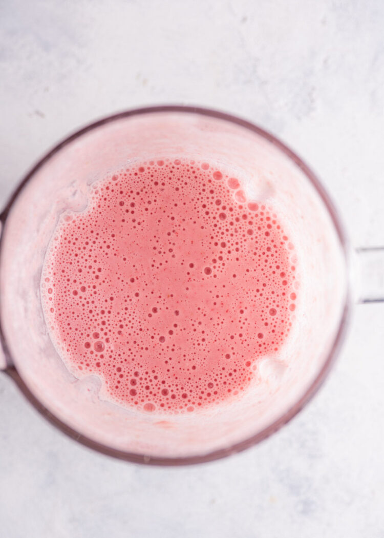 Apple Strawberry Smoothie | Gimme Delicious