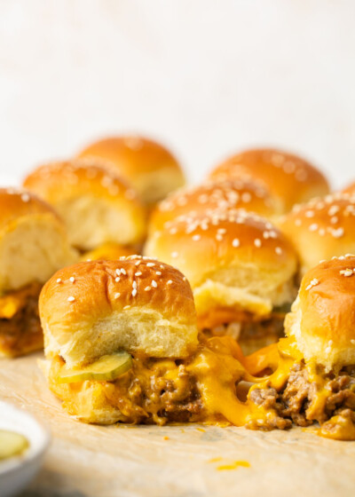 Cheeseburger Sliders | Gimme Delicious