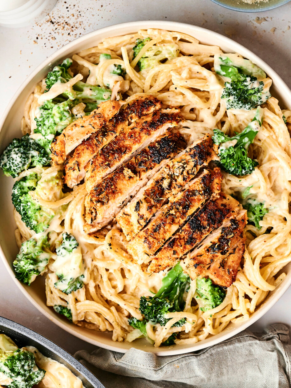 15 Minute Garlic Butter Chicken | Gimme Delicious