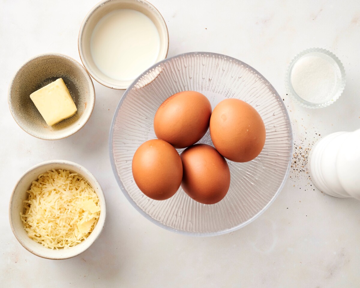 Microwave Scrambled Eggs | Gimme Delicious
